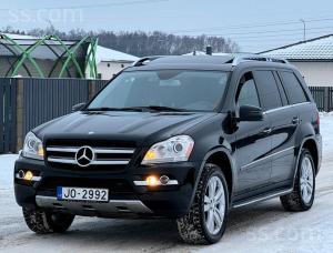 Black Mercedes-Benz GL 450 2011 in Riga, with an engine capacity of 4.70 L and mileage of 288 thousand km for 8950 €, photo  on AUTOMOTO.COM.LV