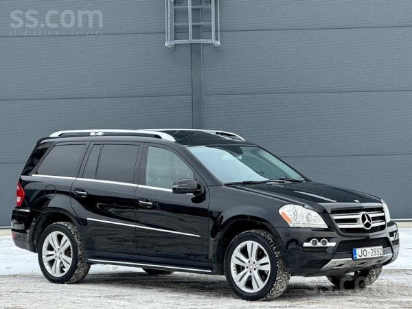 Melns Mercedes-Benz GL 450 2011 Rīga, ar dzinēja tilpumu 4.70 L un nobraukumu 289 tūkst. km par 8950 €, foto 6 vietnē AUTOMOTO.COM.LV