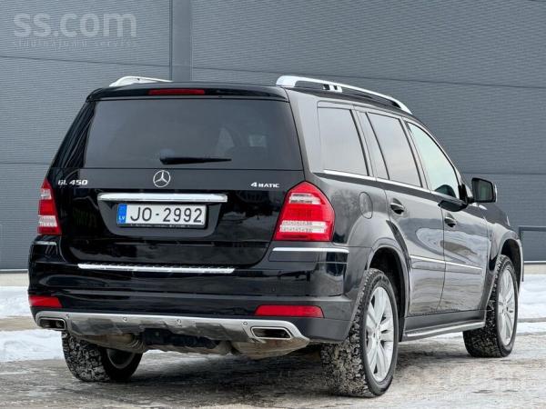 Melns Mercedes-Benz GL 450 2011 Rīga, ar dzinēja tilpumu 4.70 L un nobraukumu 289 tūkst. km par 8950 €, foto 7 vietnē AUTOMOTO.COM.LV
