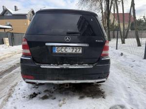 Melns Mercedes-Benz GL 450 2011 Kauņa, ar dzinēja tilpumu 4.66 L un nobraukumu 380 tūkst. km par 6000 €, foto 6 vietnē AUTOMOTO.COM.LV