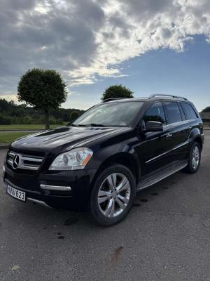 Melns Mercedes-Benz GL 450 2011 Kauņa, ar dzinēja tilpumu 4.66 L un nobraukumu 186 tūkst. km par 10500 €, foto 8 vietnē AUTOMOTO.COM.LV