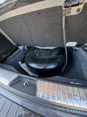 Black Mercedes-Benz GL 450 2011 in Riga, with an engine capacity of 4.70 L and mileage of 212 thousand km for 11000 €, photo 15 on AUTOMOTO.COM.LV