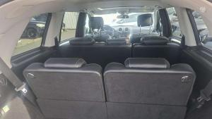 Black Mercedes-Benz GL 450 2011 in Kaunas, with an engine capacity of 4.66 L and mileage of 280 thousand km for 8750 €, photo 20 on AUTOMOTO.COM.LV