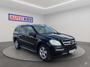 Melns Mercedes-Benz GL 450 2011 Klaipėda, ar dzinēja tilpumu 4.00 L un nobraukumu 220 tūkst. km par 10999 €, foto 8 vietnē AUTOMOTO.COM.LV