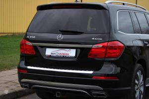 Black Mercedes-Benz GL 450 2013 in Vilnius, with an engine capacity of 4.66 L and mileage of 157 thousand km for 12050 €, photo 10 on AUTOMOTO.COM.LV