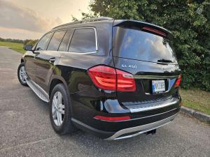 Melns Mercedes-Benz GL 450 2013 Utena, ar dzinēja tilpumu 4.70 L un nobraukumu 208 tūkst. km par 10500 €, foto 4 vietnē AUTOMOTO.COM.LV