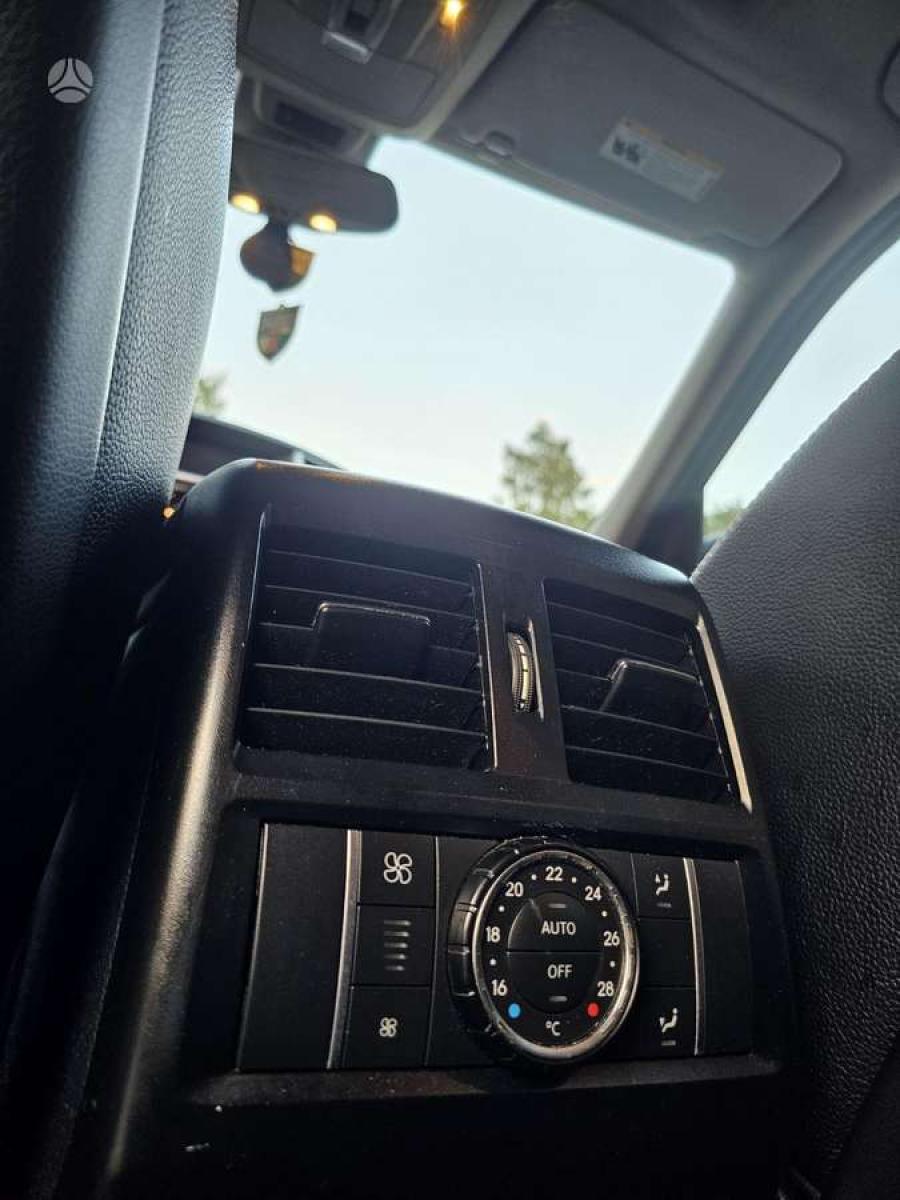 Melns Mercedes-Benz GL 450 2013 Utena, ar dzinēja tilpumu 4.70 L un nobraukumu 208 tūkst. km par 10500 €, foto 13 vietnē AUTOMOTO.COM.LV