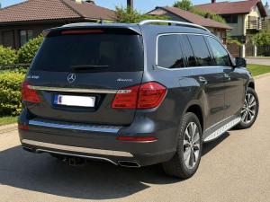 Black Mercedes-Benz GL 450 2013 in Klaipeda, with an engine capacity of 4.66 L and mileage of 216 thousand km for 12500 €, photo 4 on AUTOMOTO.COM.LV