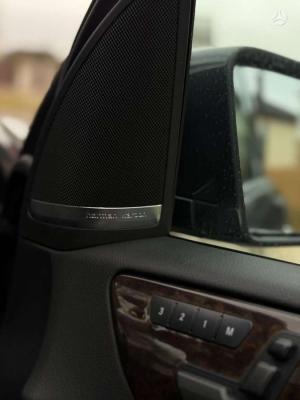 Black Mercedes-Benz GL 450 2013 in Klaipeda, with an engine capacity of 4.66 L and mileage of 216 thousand km for 12500 €, photo 6 on AUTOMOTO.COM.LV
