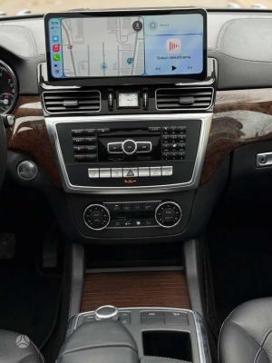 Black Mercedes-Benz GL 450 2013 in Klaipeda, with an engine capacity of 4.66 L and mileage of 216 thousand km for 12500 €, photo 12 on AUTOMOTO.COM.LV
