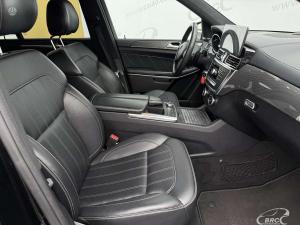 Melns Mercedes-Benz GL 450 2014 Klaipėda, ar dzinēja tilpumu 4.66 L un nobraukumu 156 tūkst. km par 23300 €, foto 12 vietnē AUTOMOTO.COM.LV