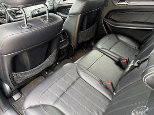 Melns Mercedes-Benz GL 450 2014 Klaipėda, ar dzinēja tilpumu 4.66 L un nobraukumu 156 tūkst. km par 23300 €, foto 20 vietnē AUTOMOTO.COM.LV