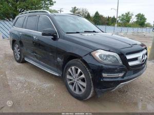 Black Mercedes-Benz GL 450 2014 in Kaunas, with an engine capacity of 4.70 L and mileage of 173 thousand km for 8300 €, photo 3 on AUTOMOTO.COM.LV