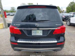 Black Mercedes-Benz GL 450 2014 in Kaunas, with an engine capacity of 4.70 L and mileage of 173 thousand km for 8300 €, photo 7 on AUTOMOTO.COM.LV