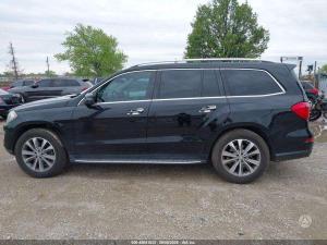 Black Mercedes-Benz GL 450 2014 in Kaunas, with an engine capacity of 4.70 L and mileage of 173 thousand km for 8300 €, photo 9 on AUTOMOTO.COM.LV