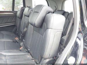 Black Mercedes-Benz GL 450 2014 in Kaunas, with an engine capacity of 4.70 L and mileage of 173 thousand km for 8300 €, photo 12 on AUTOMOTO.COM.LV