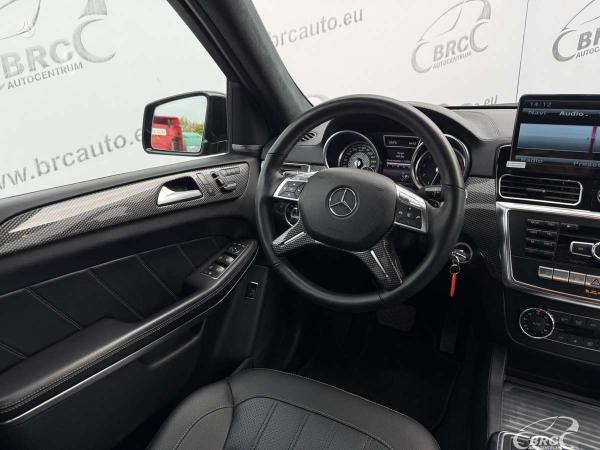 Black Mercedes-Benz GL 450 2014 in Klaipeda, with an engine capacity of 4.66 L and mileage of 156 thousand km for 22700 €, photo 5 on AUTOMOTO.COM.LV