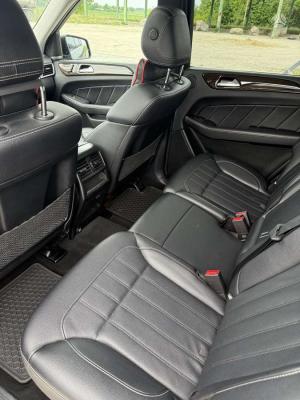Black Mercedes-Benz GL 450 2015 in Siauliai, with an engine capacity of 3.00 L and mileage of 193 thousand km for 17000 €, photo 8 on AUTOMOTO.COM.LV