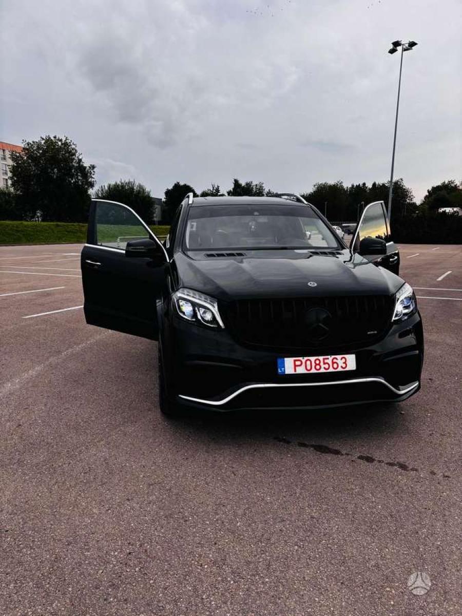 Melns Mercedes-Benz GL 450 2015 Šauļi, ar dzinēja tilpumu 3.00 L un nobraukumu 138 tūkst. km par 21950 €, foto 5 vietnē AUTOMOTO.COM.LV