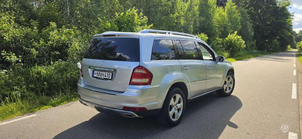 Blue Mercedes-Benz GL 450 2010 in Vilnius, with an engine capacity of 4.66 L and mileage of 324 thousand km for 7500 €, photo 3 on AUTOMOTO.COM.LV