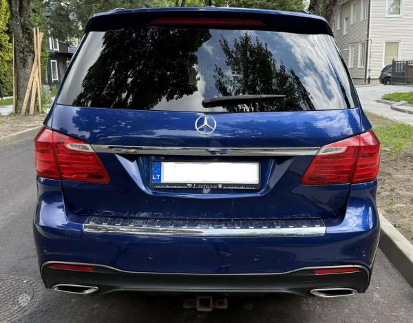 Blue Mercedes-Benz GL 450 2015 in Kaunas, with an engine capacity of 3.00 L and mileage of 150 thousand km for 23456 €, photo 5 on AUTOMOTO.COM.LV