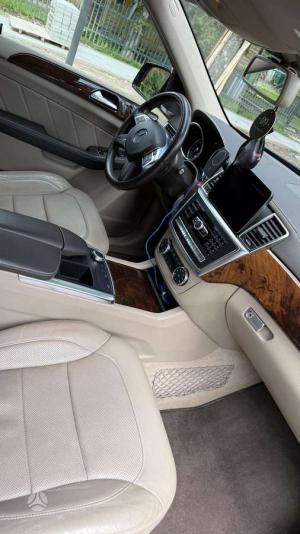 Синий Мерседес ГЛ 450 2015 в Каунас, объемом двигателя 3.00 л и пробегом 150 тыс. км за 23456 €, фото 14 на AUTOMOTO.COM.LV