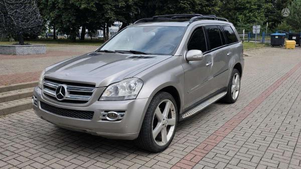 Mercedes-Benz GL 450 2007 in Klaipeda, with an engine capacity of 4.70 L and mileage of 302 thousand km for 3990 €, photo 1 on AUTOMOTO.COM.LV