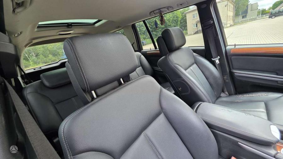 Mercedes-Benz GL 450 2007 Klaipėda, ar dzinēja tilpumu 4.70 L un nobraukumu 302 tūkst. km par 3990 €, foto 15 vietnē AUTOMOTO.COM.LV