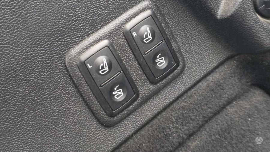 Mercedes-Benz GL 450 2007 Klaipėda, ar dzinēja tilpumu 4.70 L un nobraukumu 302 tūkst. km par 3990 €, foto 26 vietnē AUTOMOTO.COM.LV