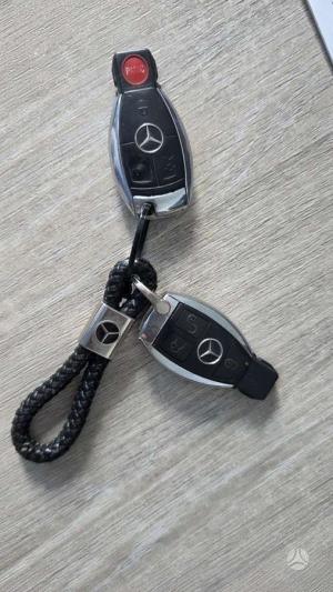 Mercedes-Benz GL 450 2007 Klaipėda, ar dzinēja tilpumu 4.70 L un nobraukumu 302 tūkst. km par 3990 €, foto 38 vietnē AUTOMOTO.COM.LV