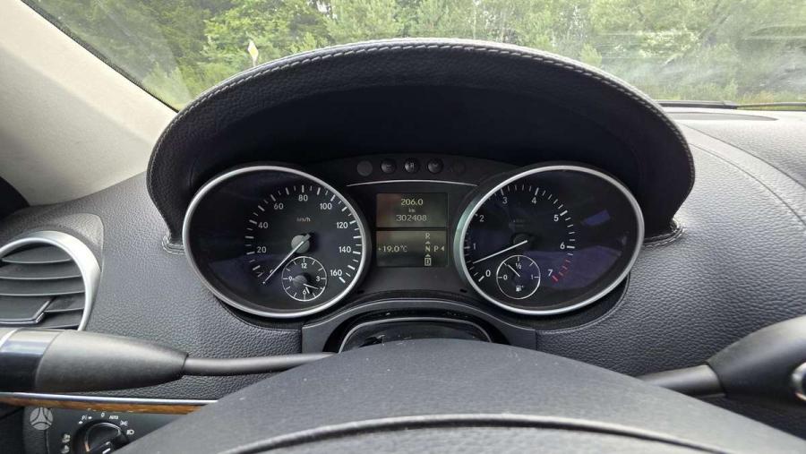Mercedes-Benz GL 450 2007 Klaipėda, ar dzinēja tilpumu 4.70 L un nobraukumu 302 tūkst. km par 3990 €, foto 41 vietnē AUTOMOTO.COM.LV