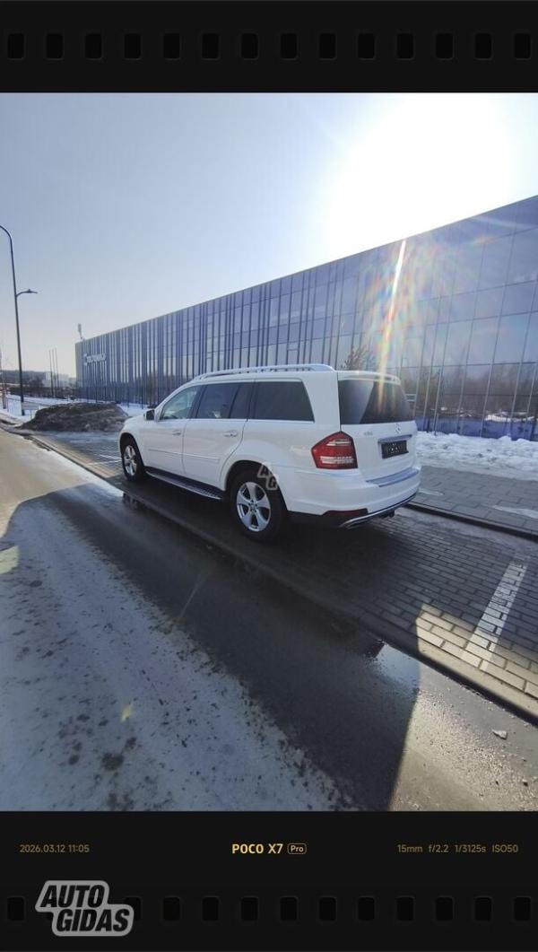 Mercedes-Benz GL 450 2011 Viļņa, ar dzinēja tilpumu 4.70 L un nobraukumu 411 tūkst. km par 7300 €, foto 1 vietnē AUTOMOTO.COM.LV