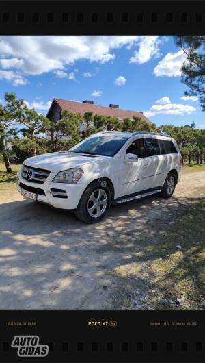 Mercedes-Benz GL 450 2011 Viļņa, ar dzinēja tilpumu 4.70 L un nobraukumu 410 tūkst. km par 6700 €, foto  vietnē AUTOMOTO.COM.LV