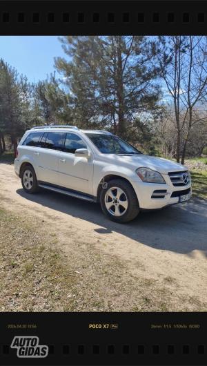 Mercedes-Benz GL 450 2011 Viļņa, ar dzinēja tilpumu 4.70 L un nobraukumu 410 tūkst. km par 6700 €, foto 4 vietnē AUTOMOTO.COM.LV