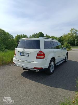 Мерседес ГЛ 450 2011 в Вильнюс, объемом двигателя 4.70 л и пробегом 400 тыс. км за 6600 €, фото 3 на AUTOMOTO.COM.LV