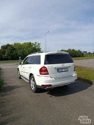 Мерседес ГЛ 450 2011 в Вильнюс, объемом двигателя 4.70 л и пробегом 400 тыс. км за 6600 €, фото 7 на AUTOMOTO.COM.LV