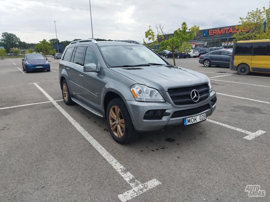 Mercedes-Benz GL 450 2011 in Mazeikiai, with an engine capacity of 4.70 L and mileage of 377 thousand km for 8000 €, photo 1 on AUTOMOTO.COM.LV