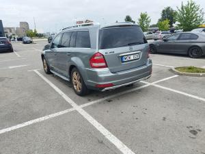 Mercedes-Benz GL 450 2011 in Mazeikiai, with an engine capacity of 4.70 L and mileage of 377 thousand km for 8000 €, photo 6 on AUTOMOTO.COM.LV