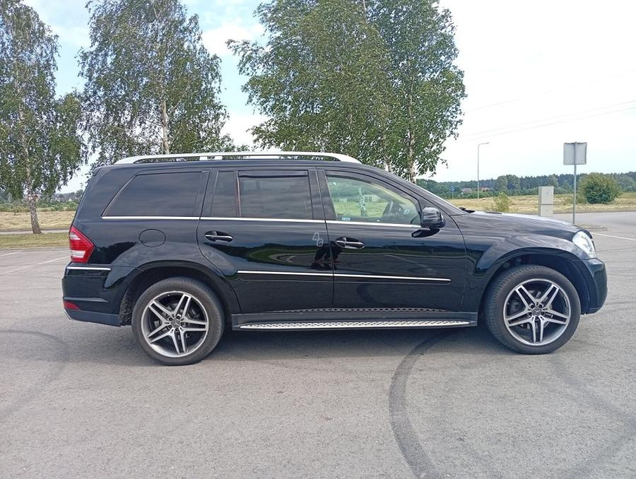 Mercedes-Benz GL 450 2012 in Vilnius, with an engine capacity of 4.70 L and mileage of 250 thousand km for 9900 €, photo 5 on AUTOMOTO.COM.LV