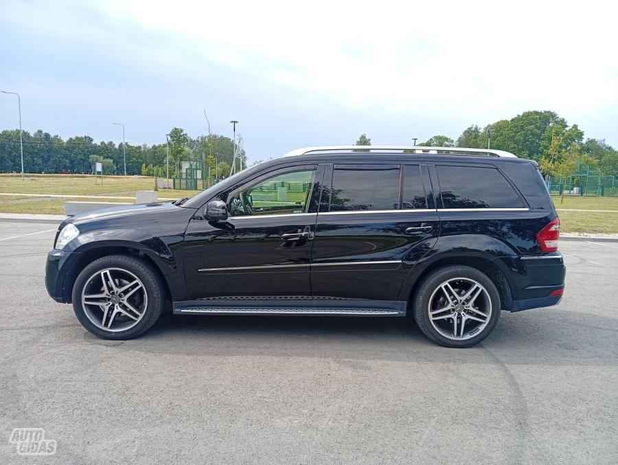 Mercedes-Benz GL 450 2012 in Vilnius, with an engine capacity of 4.70 L and mileage of 250 thousand km for 9900 €, photo 6 on AUTOMOTO.COM.LV