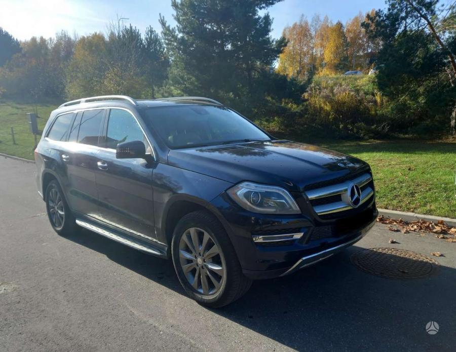 Mercedes-Benz GL 450 2013 in Vilnius, with an engine capacity of 4.66 L and mileage of 230 thousand km for 18500 €, photo 2 on AUTOMOTO.COM.LV