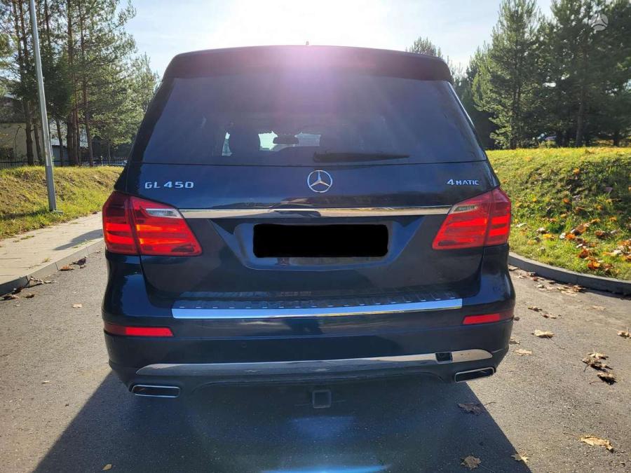 Mercedes-Benz GL 450 2013 in Vilnius, with an engine capacity of 4.66 L and mileage of 230 thousand km for 18500 €, photo 8 on AUTOMOTO.COM.LV