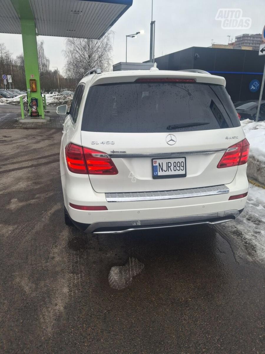 Mercedes-Benz GL 450 2014 in Vilnius, with an engine capacity of 4.70 L and mileage of 189 thousand km for 13300 €, photo 4 on AUTOMOTO.COM.LV