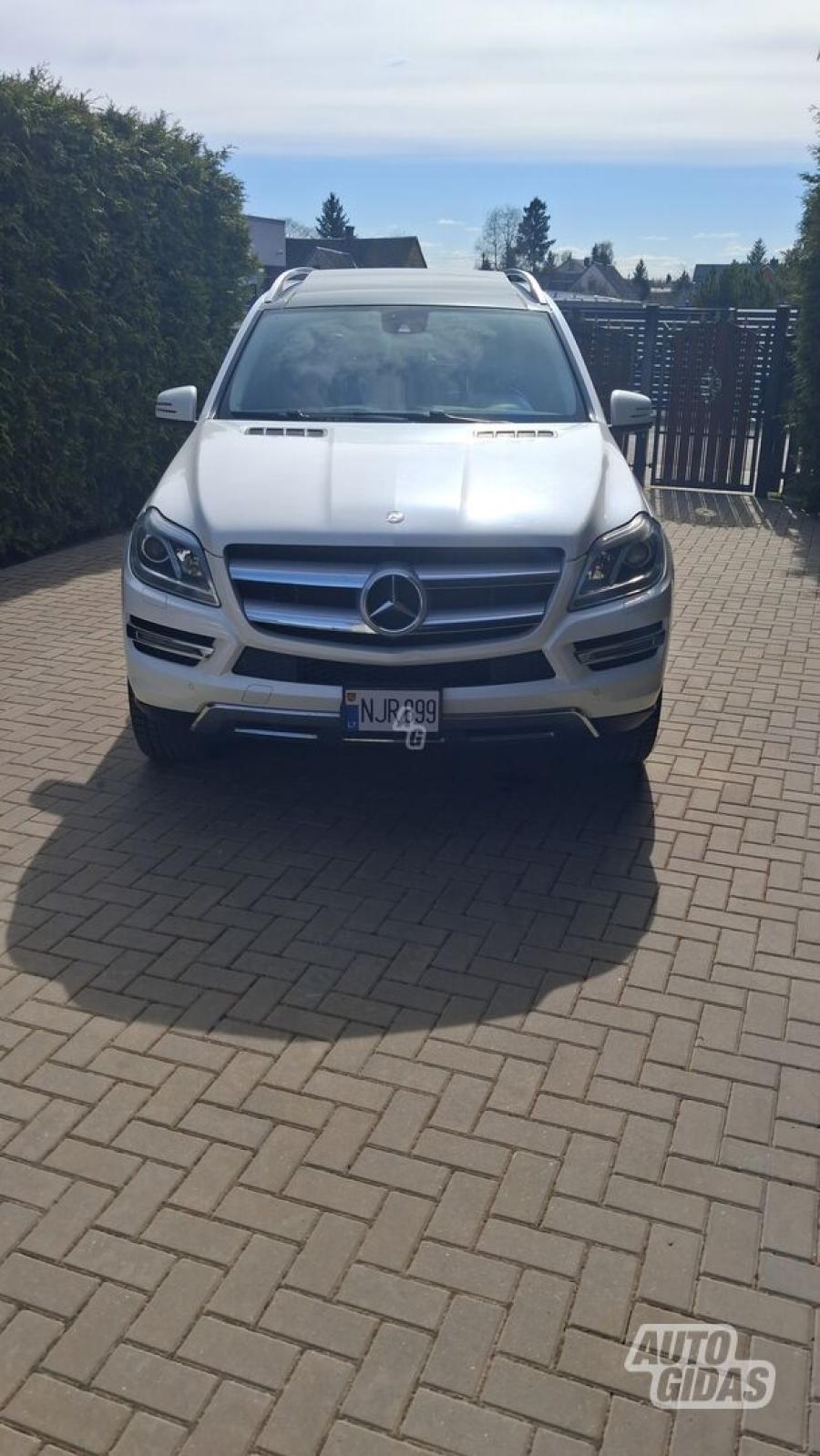 Mercedes-Benz GL 450 2014 Viļņa, ar dzinēja tilpumu 4.70 L un nobraukumu 190 tūkst. km par 12500 €, foto 9 vietnē AUTOMOTO.COM.LV