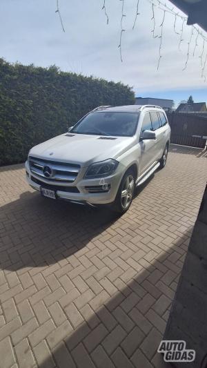 Mercedes-Benz GL 450 2014 Viļņa, ar dzinēja tilpumu 4.70 L un nobraukumu 190 tūkst. km par 12500 €, foto 26 vietnē AUTOMOTO.COM.LV