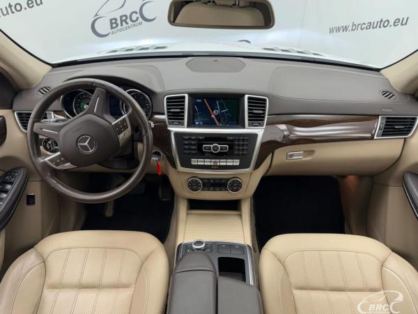 Mercedes-Benz GL 450 2014 in Vilnius, with an engine capacity of 4.66 L and mileage of 226 thousand km for 19600 €, photo 3 on AUTOMOTO.COM.LV