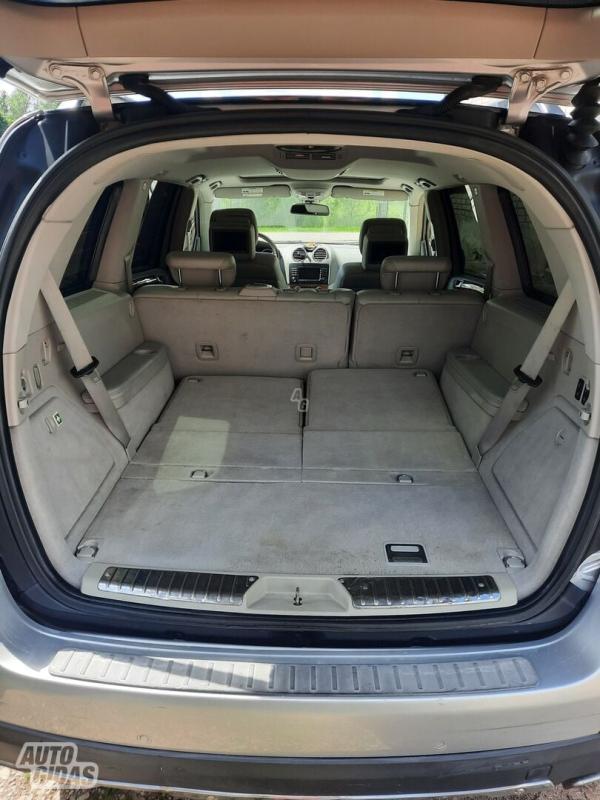 Grey Mercedes-Benz GL 450 2008 in Vilnius, with an engine capacity of 4.70 L and mileage of 221 thousand km for 4200 €, photo 5 on AUTOMOTO.COM.LV