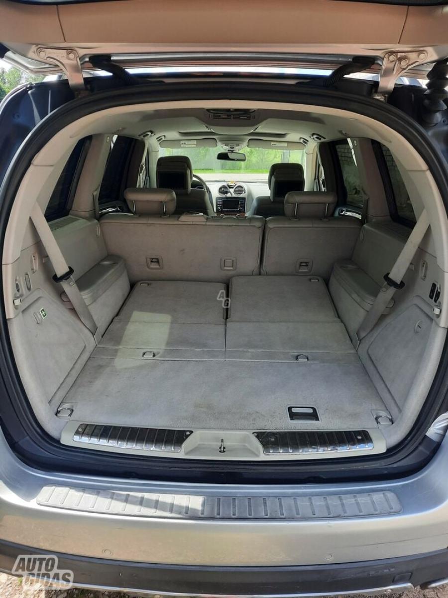 Grey Mercedes-Benz GL 450 2008 in Vilnius, with an engine capacity of 4.70 L and mileage of 221 thousand km for 4200 €, photo 6 on AUTOMOTO.COM.LV