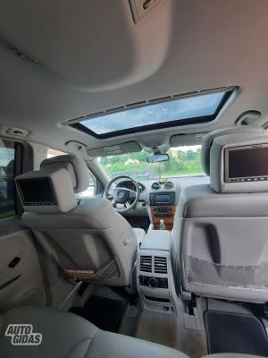 Grey Mercedes-Benz GL 450 2008 in Vilnius, with an engine capacity of 4.70 L and mileage of 221 thousand km for 4200 €, photo 7 on AUTOMOTO.COM.LV