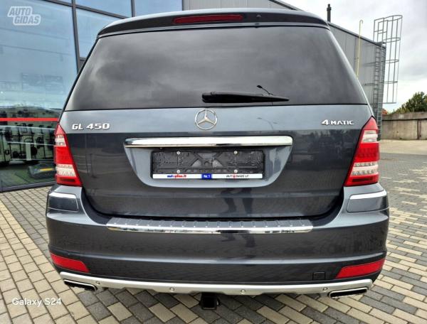 Grey Mercedes-Benz GL 450 2010 in Siauliai, with an engine capacity of 4.70 L and mileage of 310 thousand km for 6800 €, photo 7 on AUTOMOTO.COM.LV